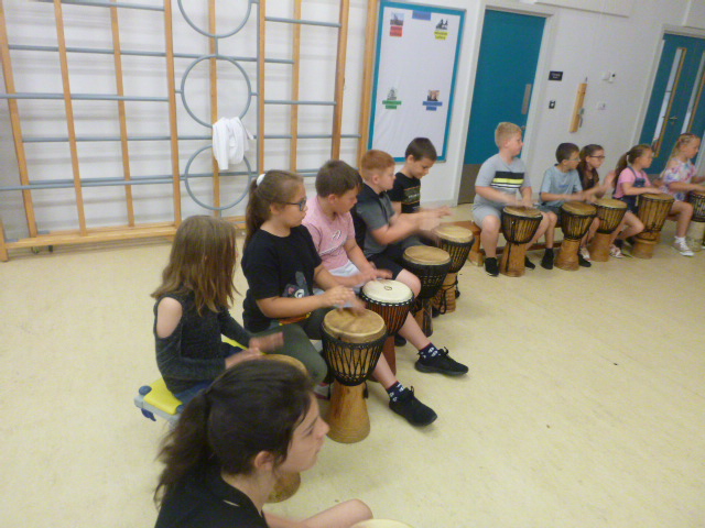 P1030600 – Fairburn View Primary School